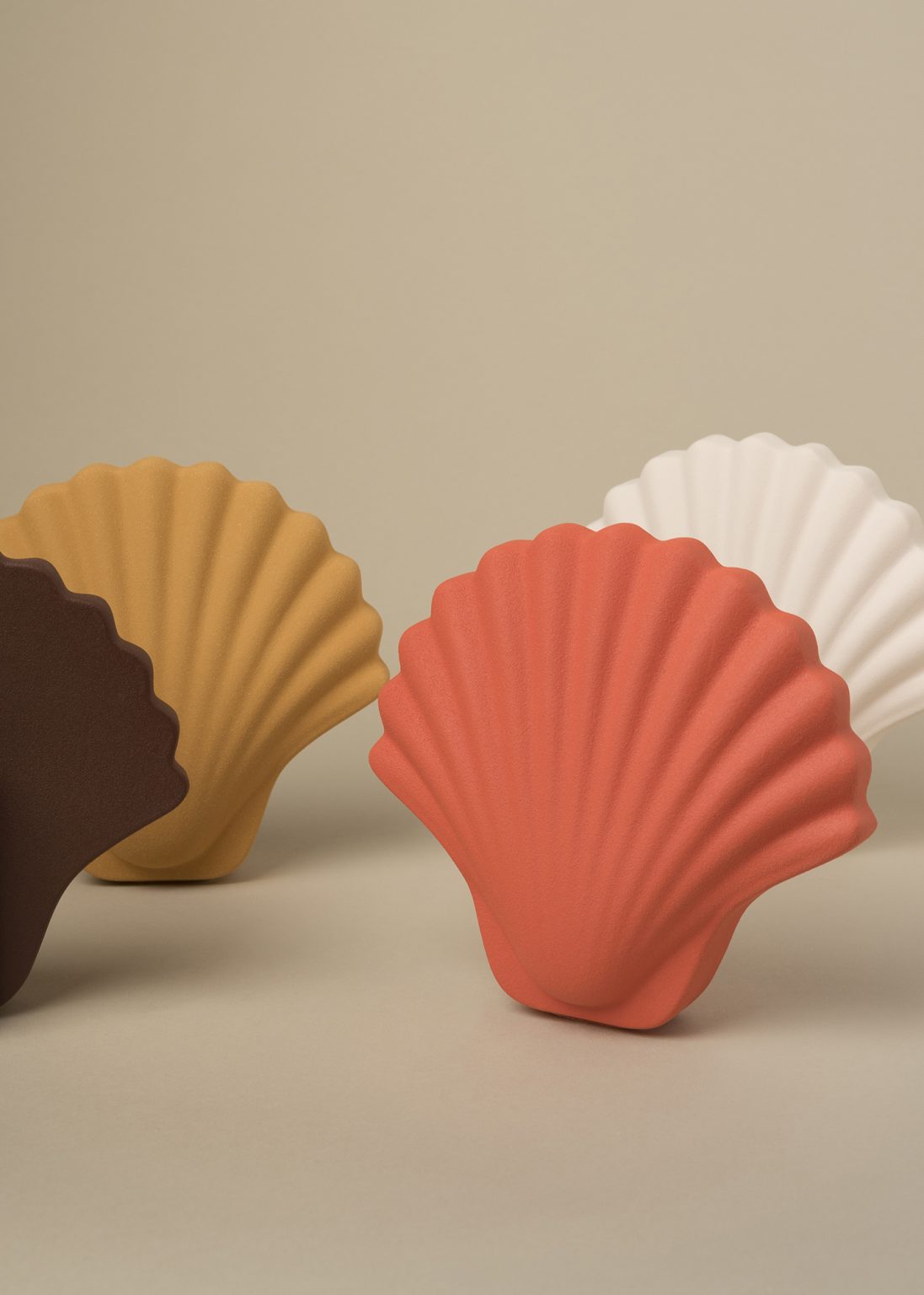 Red Orange Seashell Vase | Los Objetos Decorativos PRODUCTOS